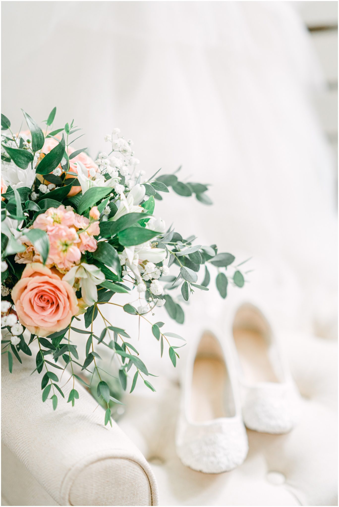 Chaska Wedding at The Outpost Center - jennifersandersphotography.com